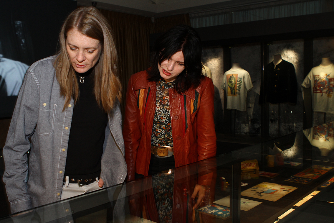 Entrevista Kim Cobain y Olivia O’Connor, hermanas del líder de Nirvana ...