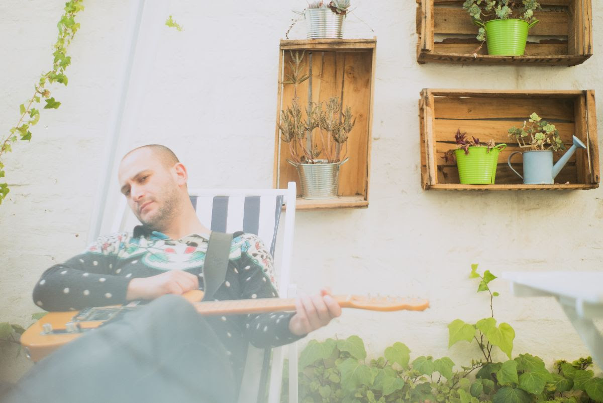 Nico Rojo estrena videoclip de ‘Nuevos Sabores’ | sourmagazine.cl